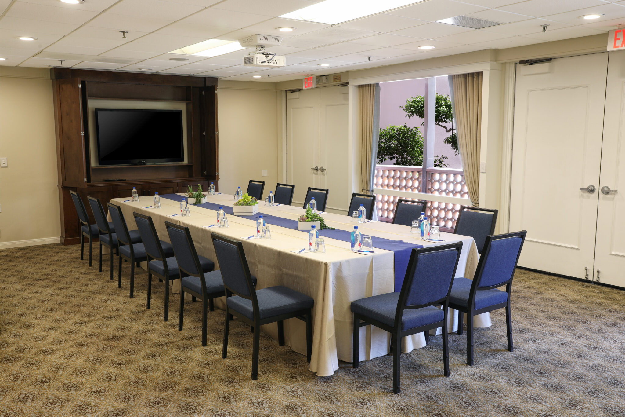 Indoor Meeting Rooms | La Jolla Shores Hotel